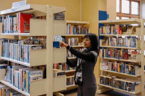 Books and more: Reading services for adults and children | LibraryOn